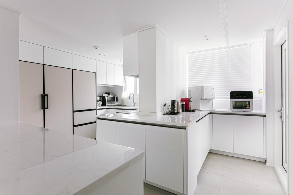 효율적인 수납과 편안한 공간의 강서구 등촌동성아파트 48평 인테리어 라이프스타일 슈퍼앱 오늘의집