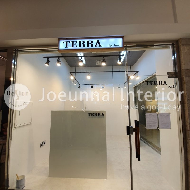 부산 해운대 옷가게상업 간판 및 경매매매 인테리어 라이프스타일 슈퍼앱 오늘의집