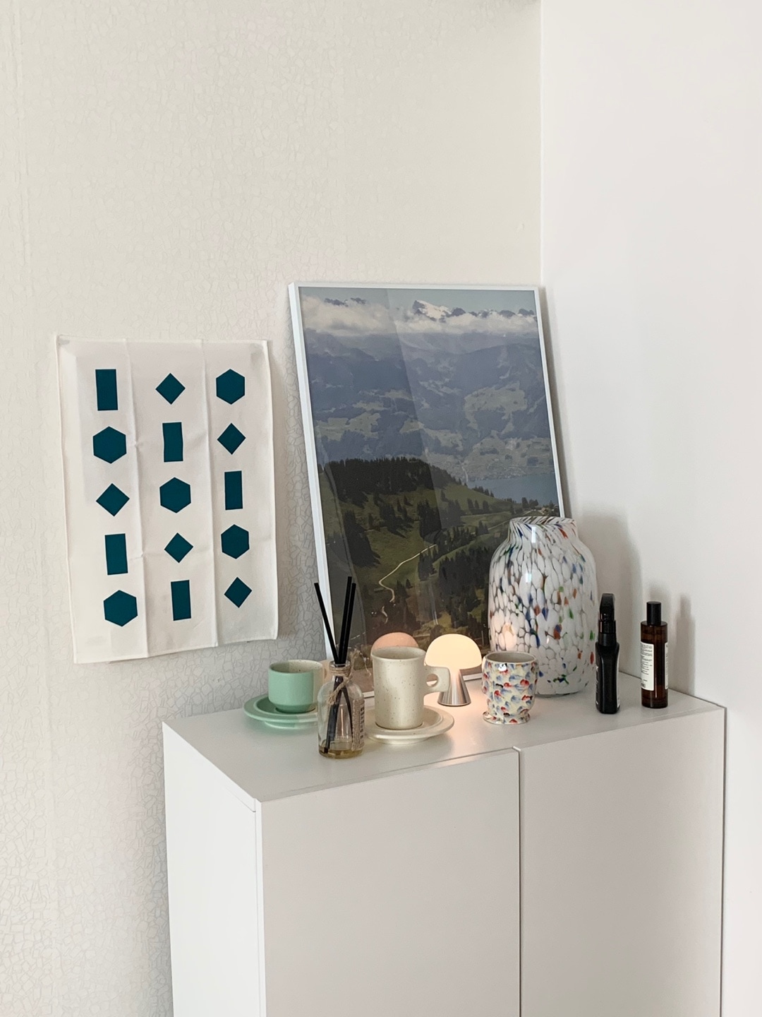 '플레인 E0 키높은 수납장 800 4colors' 제품으로 꾸민 유저들의 스타일링샷 | 오늘의집 유저들의 집꾸미기