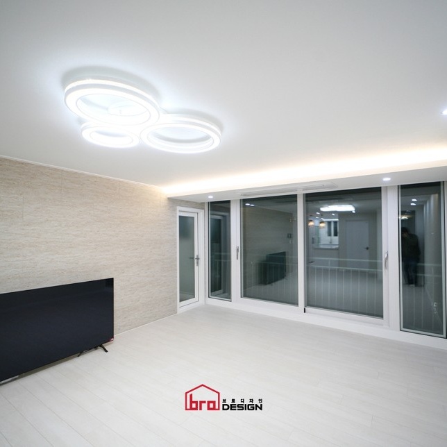 아늑하고 세련된 공간으로 완성된 중랑구 중화한신아파트 라이프스타일 슈퍼앱 오늘의집