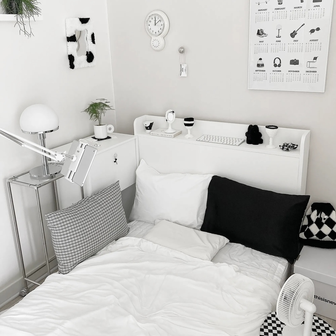 비밀스러운 홈 오피스를 품은 무채색 감성 방테리어 라이프스타일 슈퍼앱 오늘의집