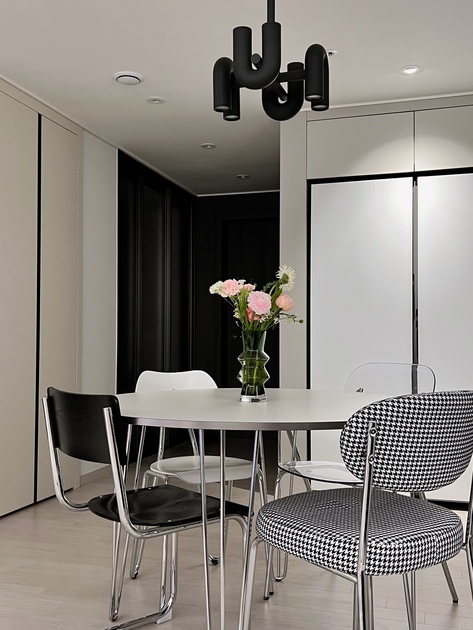 415_flo_mood 님의 라이프스타일 | 라이프스타일 슈퍼앱, 오늘의집