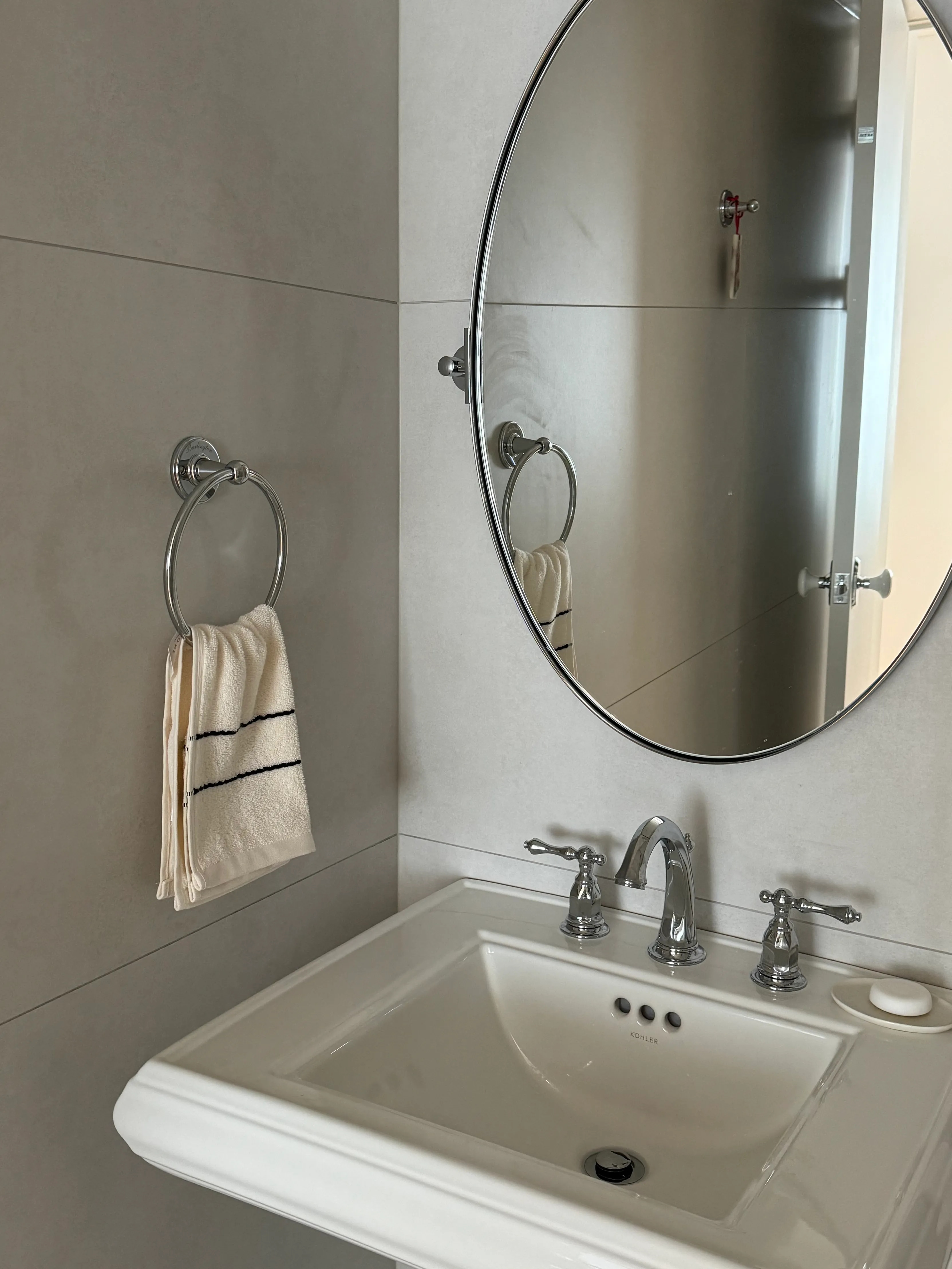 'KOHLER 2239T-8-0, 2267T-0 메모아 클래식 긴다리 3홀 8인치 세면대' 제품으로 꾸민 유저들의 스타일링샷 ...