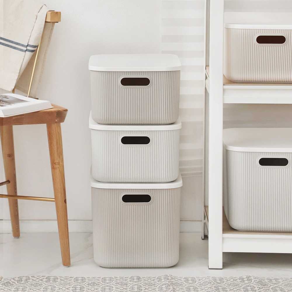 플라스틱리빙박스 버터 밀크 뚜껑 바스켓 스트라이프 2size 팬트리수납 바구니 오늘의집 쇼핑