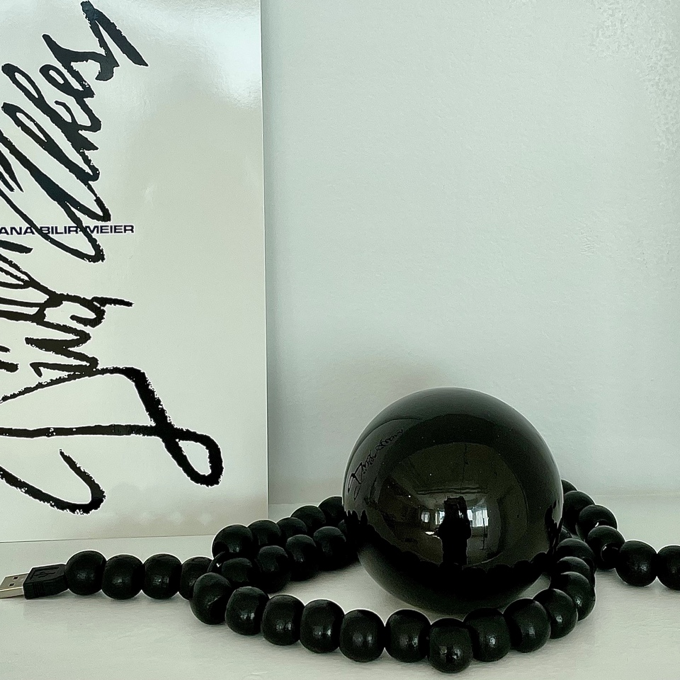 휴대폰액세서리 Black Wood Code Jewellery블랙 우드 코드주얼리 충전기 케이블액세서리 오늘의집 쇼핑