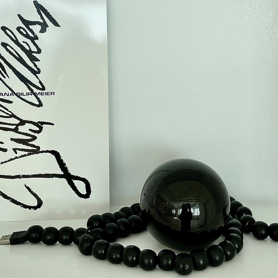 휴대폰액세서리 Black Wood Code Jewellery블랙 우드 코드주얼리 충전기 케이블액세서리 오늘의집 쇼핑
