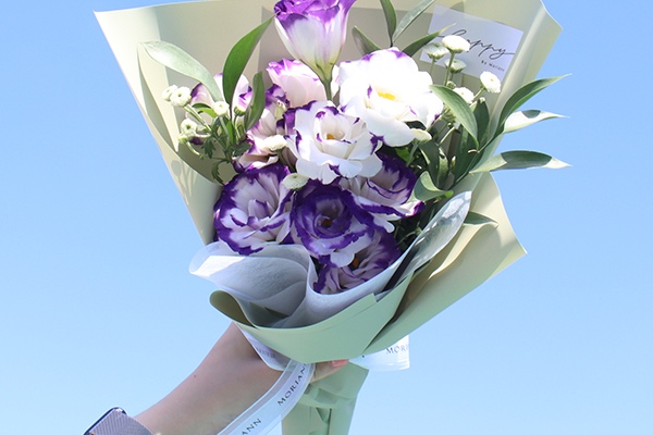 꽃다발·플라워박스 월간모리앤 7월호델피니움 생화꽃다발롱니모 유리화병감성가이드엽서메시지텍 오늘의집 쇼핑