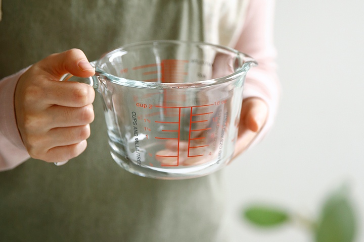 베이킹용품 내열 유리 이유식 믹싱 손잡이 투명 계량컵 500ml 오늘의집 쇼핑