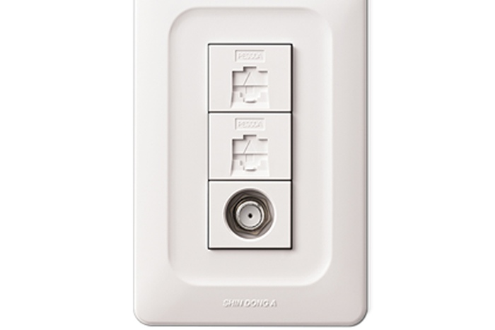 멀티탭·전기코드 > 베가 시리즈 배선기구 통신 8P 2구 CATV 2방 | 오늘의집 쇼핑