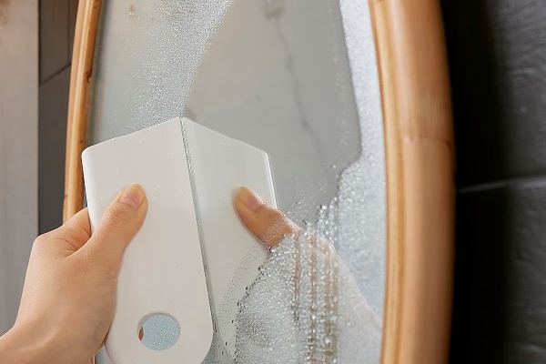 유리청소도구 간편하게 사용하는 실리콘 미니 스퀴지 오늘의집 쇼핑