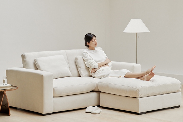일반소파 쿠폰가 319000원 Lounge 구스 아쿠아텍스 패브릭 3인용 소파 쿠션2개증정 오늘의집 쇼핑