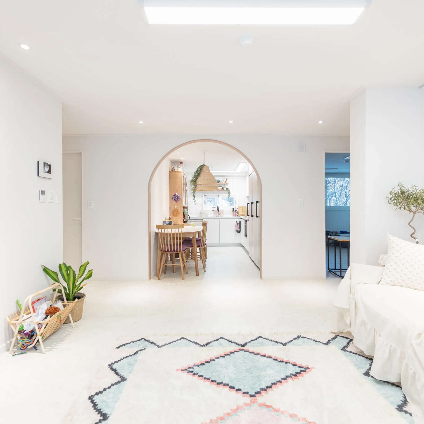 예쁜 동화 속 봄의 화사함을 담은 핑크빛 인테리어 라이프스타일 슈퍼앱 오늘의집