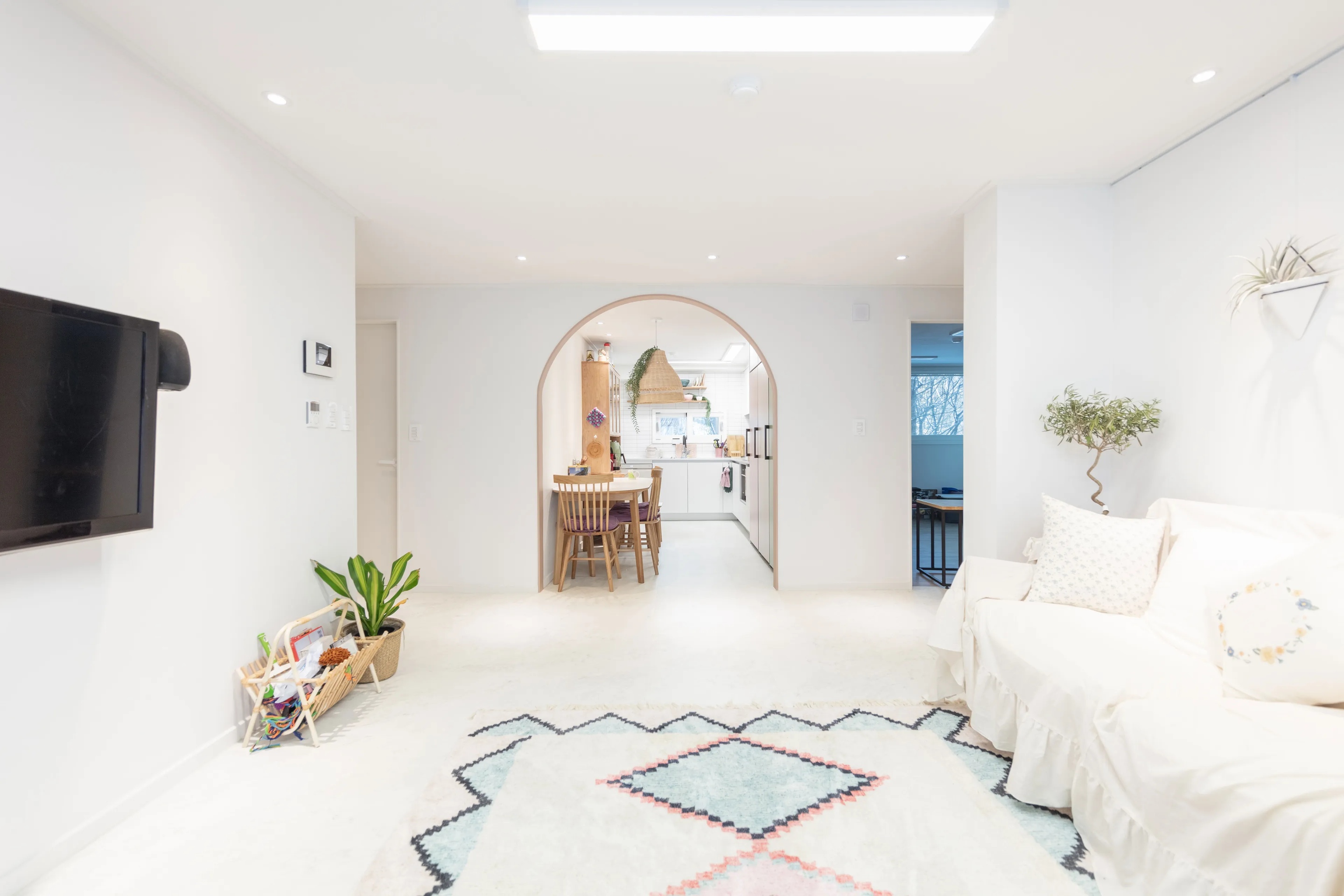 예쁜 동화 속 봄의 화사함을 담은 핑크빛 인테리어 라이프스타일 슈퍼앱 오늘의집