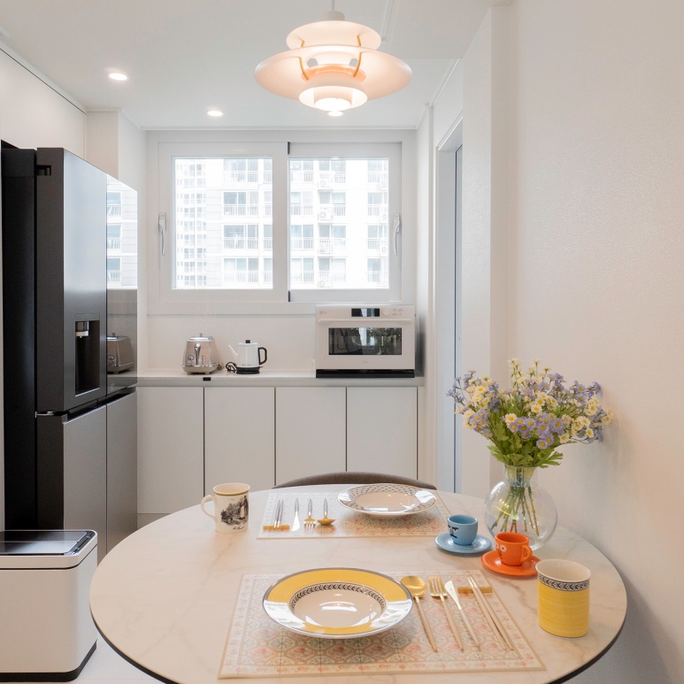 [24PY] 역삼e편한세상 79타입 신혼집 인테리어 | 라이프스타일 슈퍼앱, 오늘의집