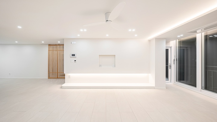 화이트 인테리어에 원목 우드를 더한 42평 인테리어 라이프스타일 슈퍼앱 오늘의집