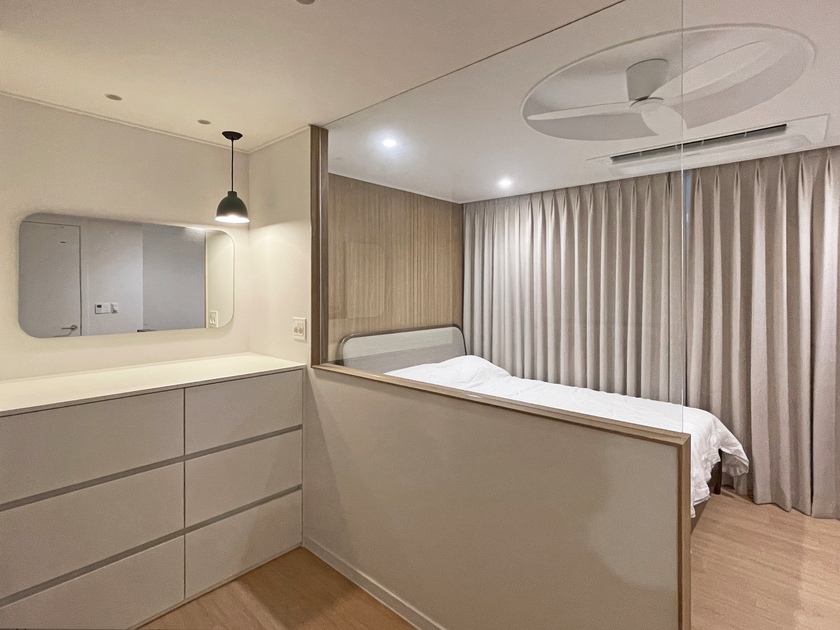 청라한라비발디 39PY, 모던하고 고급스럽게 풀어낸 우드 포인트 30평대인테리어 | 라이프스타일 슈퍼앱, 오늘의집