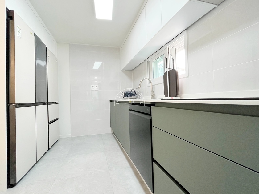 산책로와 초등학교를 끼고 있는 호계럭키아파트 45py | 라이프스타일 슈퍼앱, 오늘의집