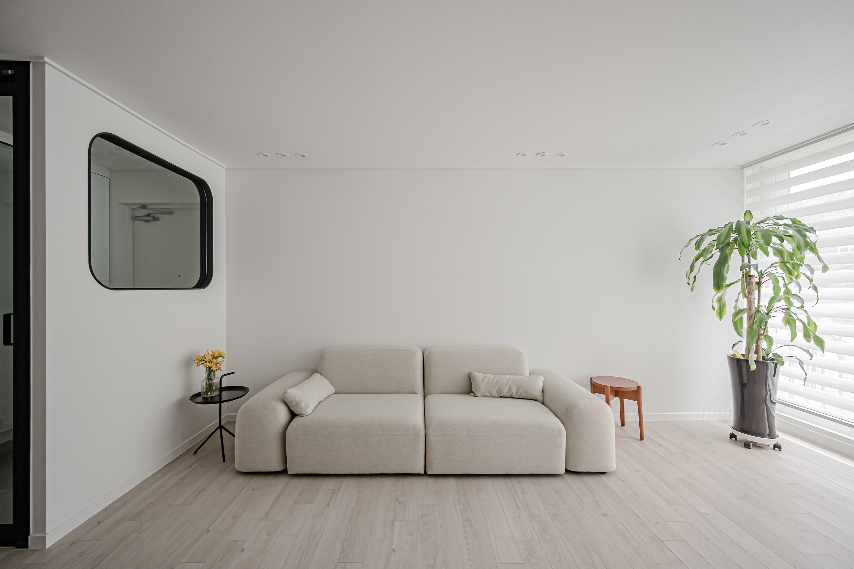 긴 시간을 지나온 공간을 새롭게 다시_방배동 대우효령 29py | 라이프스타일 슈퍼앱, 오늘의집