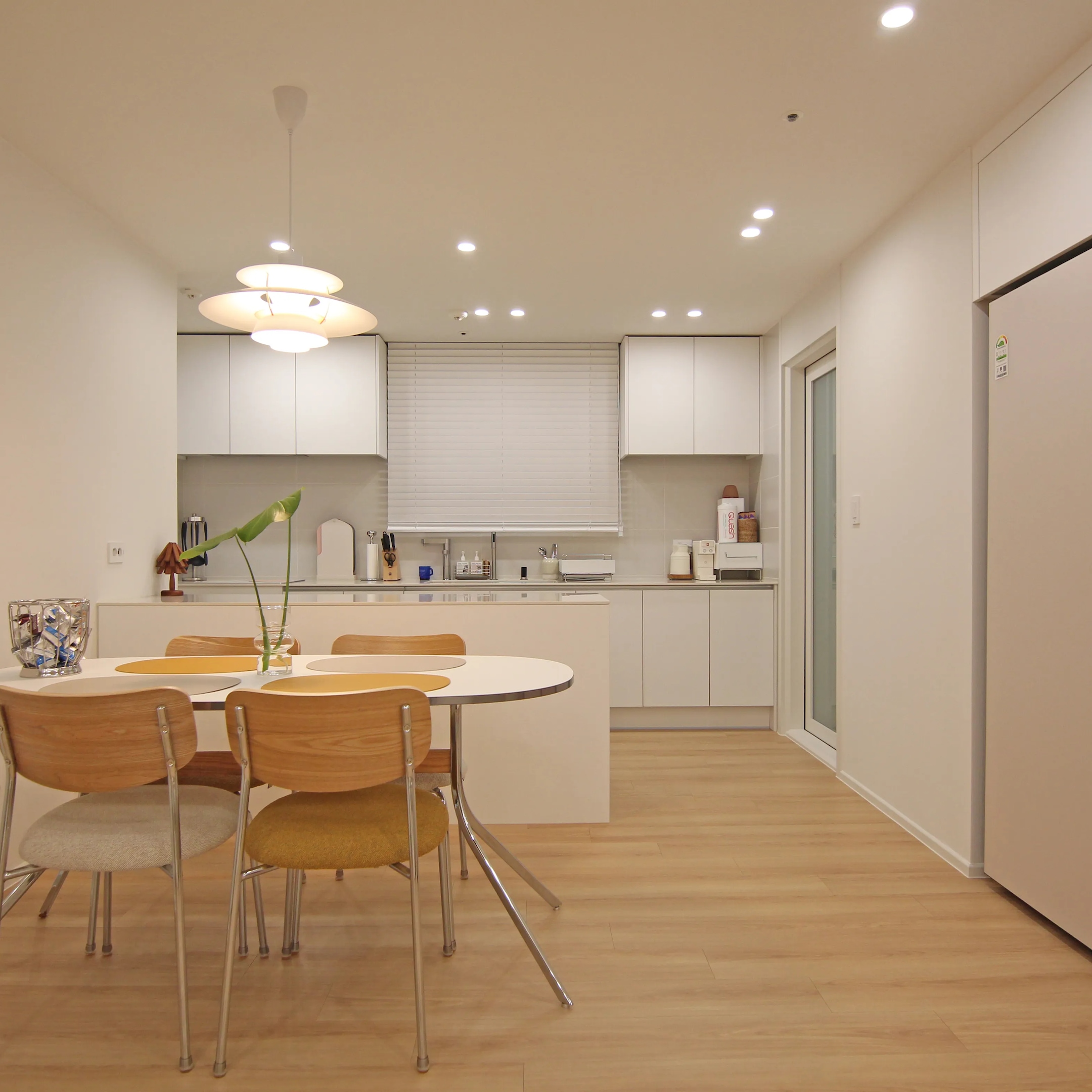 인천 미추홀구 용현동 Sk뷰 35평 따듯한 분위기의 아파트 인테리어 라이프스타일 슈퍼앱 오늘의집