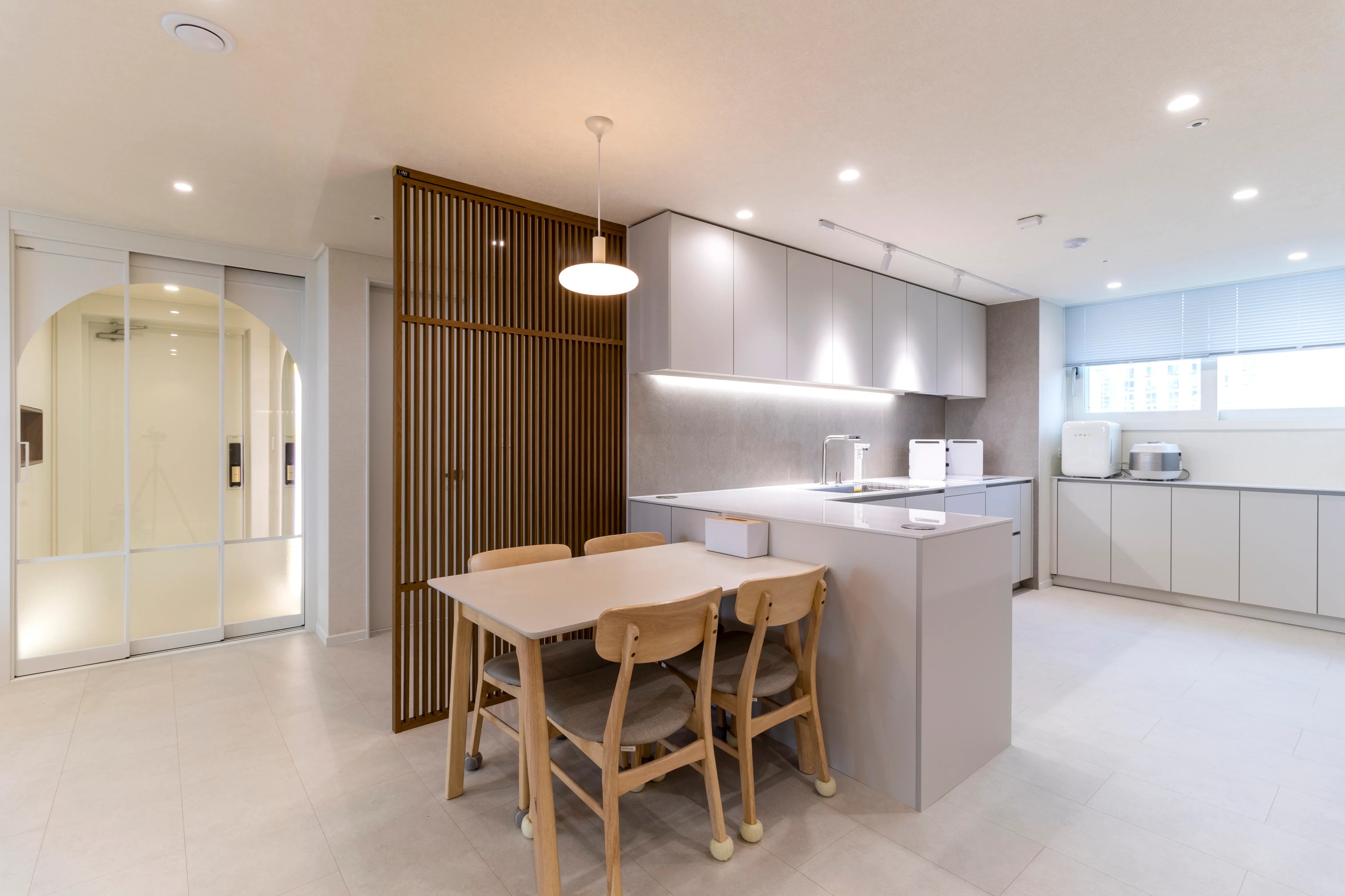 강북구 미아동 두산위브 트레지움 아파트 110㎡(33PY) _ 인테리어 GOOD DESIGN INTERIOR | 라이프스타일 슈퍼앱, 오늘의집