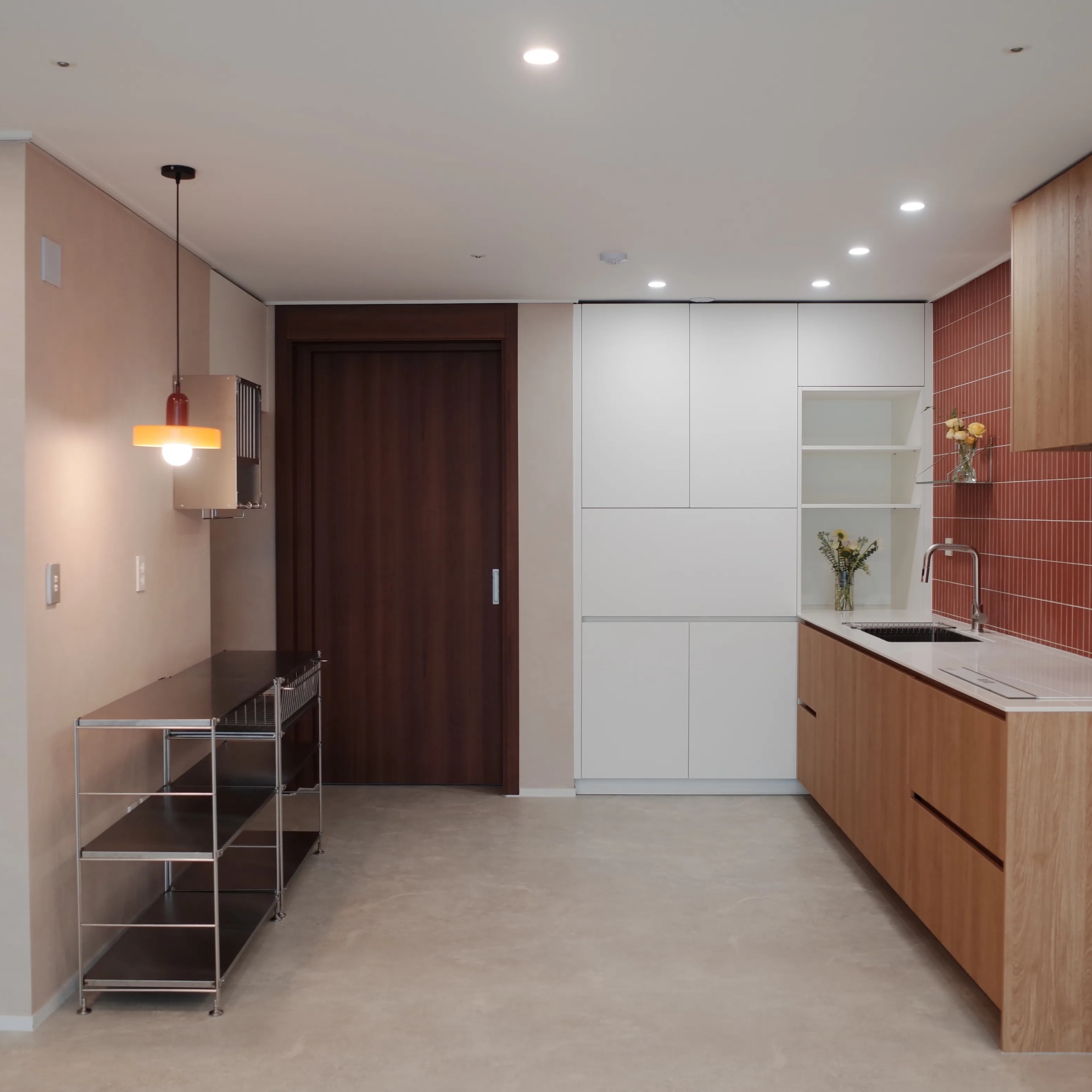 포근한 베이지에 컬러포인트로 밸런스를 맞춘 아이있는집 동탄다은마을포스코더샵34평 인테리어 라이프스타일 슈퍼앱 오늘의집